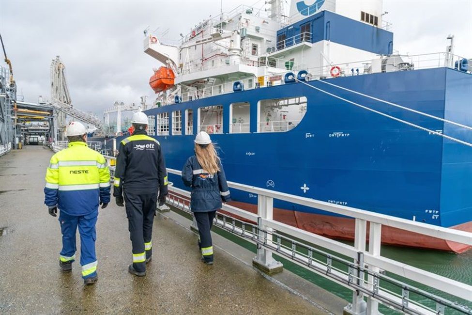 Neste expands its SAF supply capabilities in Europe in partnership with ...