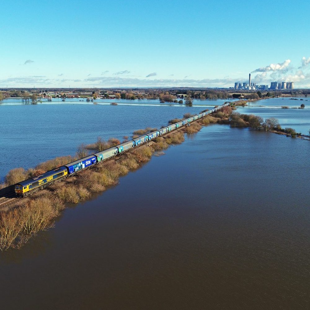 GB Railfreight, Drax extend rail contract to transport biomass ...